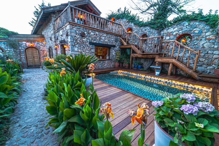 Fethiye/kayaköy'de Restore Edilmiş Taş Villa - Hisarönü