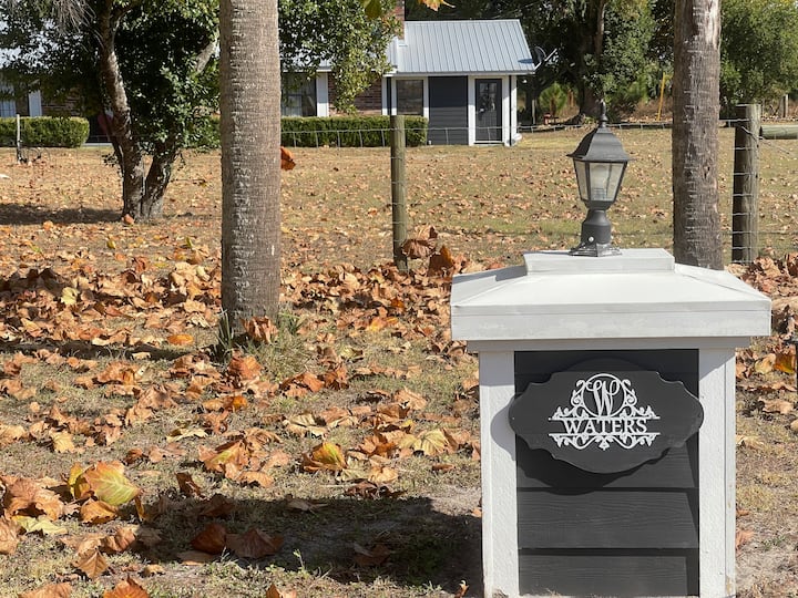 The Hidden Palms - Branford, FL