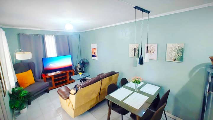 Caitlyn'splace W/fast Wifi/netflix/near Sm&ek - Biñan