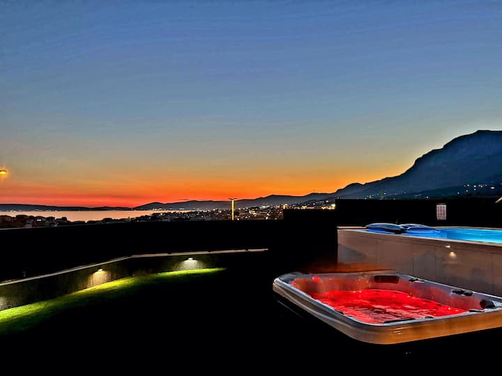 Villa Black&white - Split