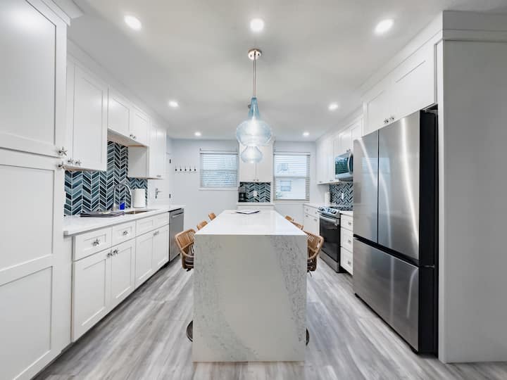 Magnificent View Of The Gulf From Rooftop Deck - St. Pete Beach, FL