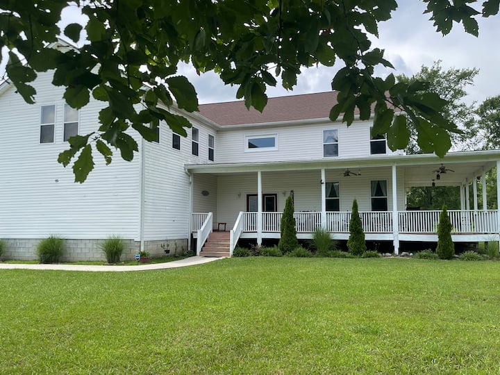 'Laguiaville, A Home Away From Home. - Lebanon, TN