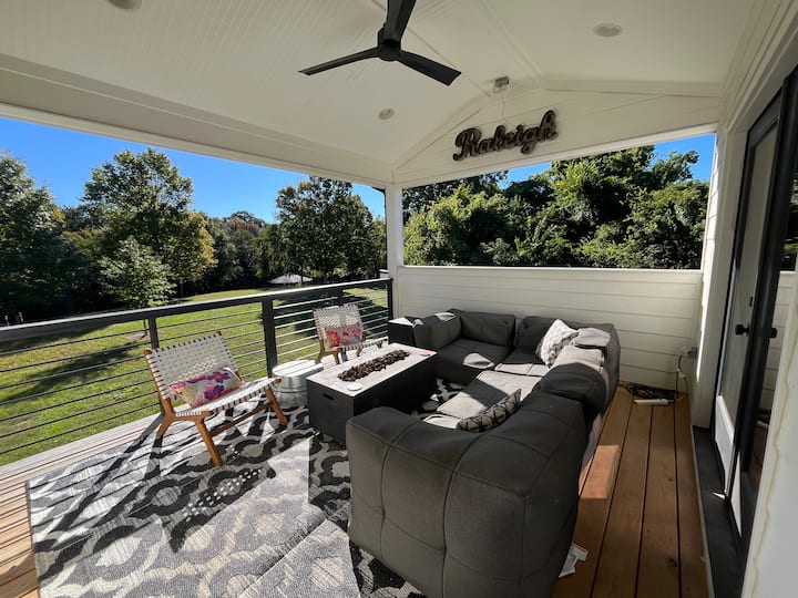 Peaceful Downtown Home With Park Views - Raleigh, NC