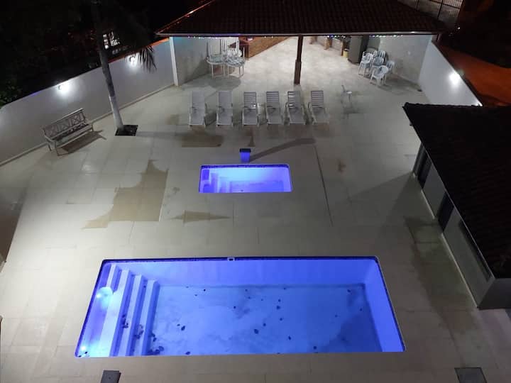 Apto 3 Dorms 2 Vagas Na Garagem Piscina Churrasqueira
Confortável
Excelente Localização - Ubatuba