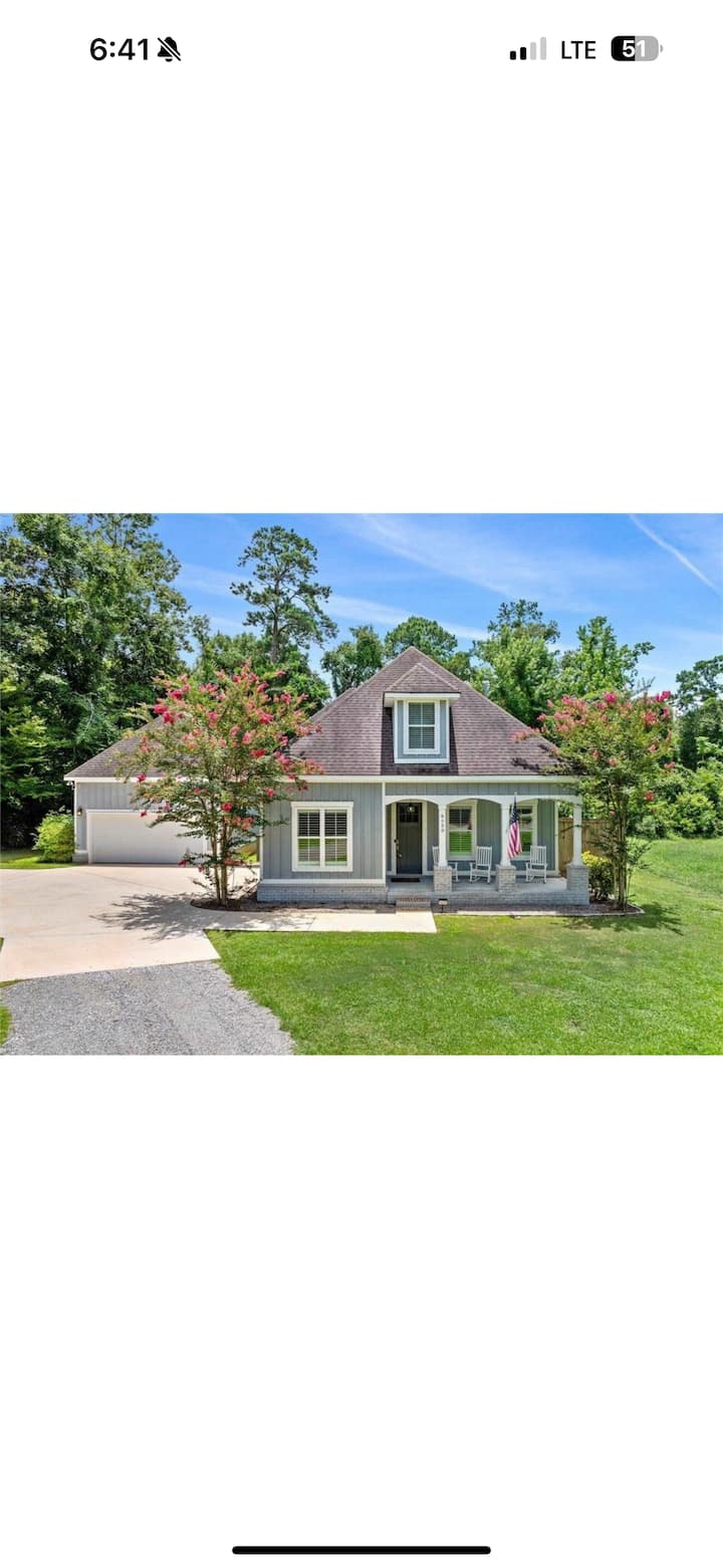 Southern Montrose Cottage - Fairhope, AL