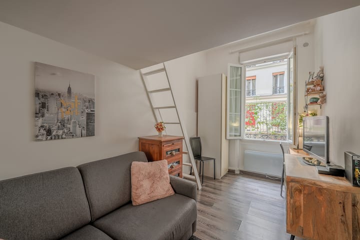 Studio Coquet Paris 11ème Avec Mezzanine - Paris