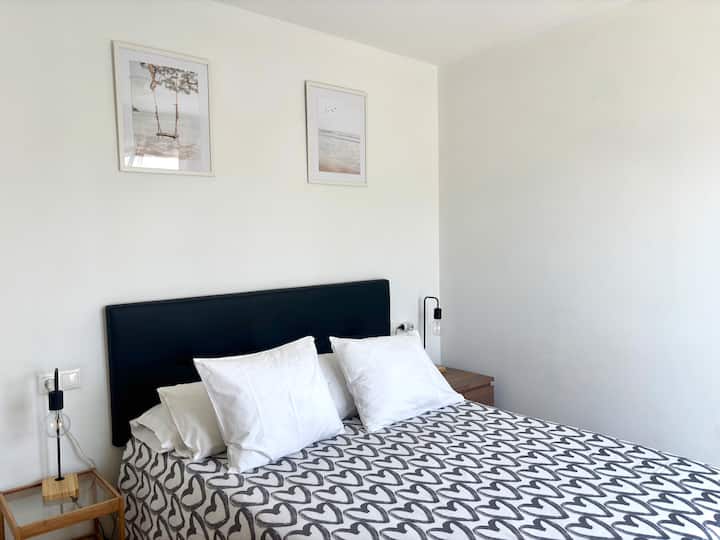 Apartamento En Llanes Con Plaza De Garaje Y Wifi. - Llanes