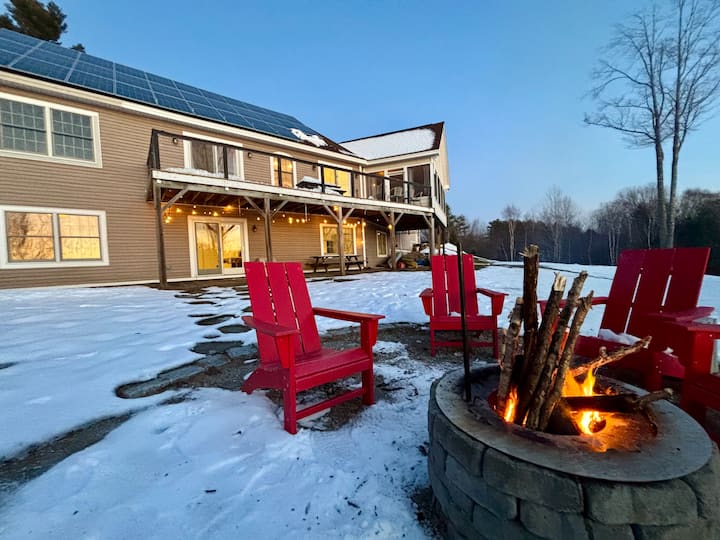Berry Mountain Lodge: Mountain Views By Lake & Ski - Lake Sunapee, NH