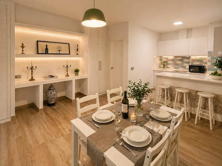 Magnolia Central Apartments 1 · Patio Privado - Marbella