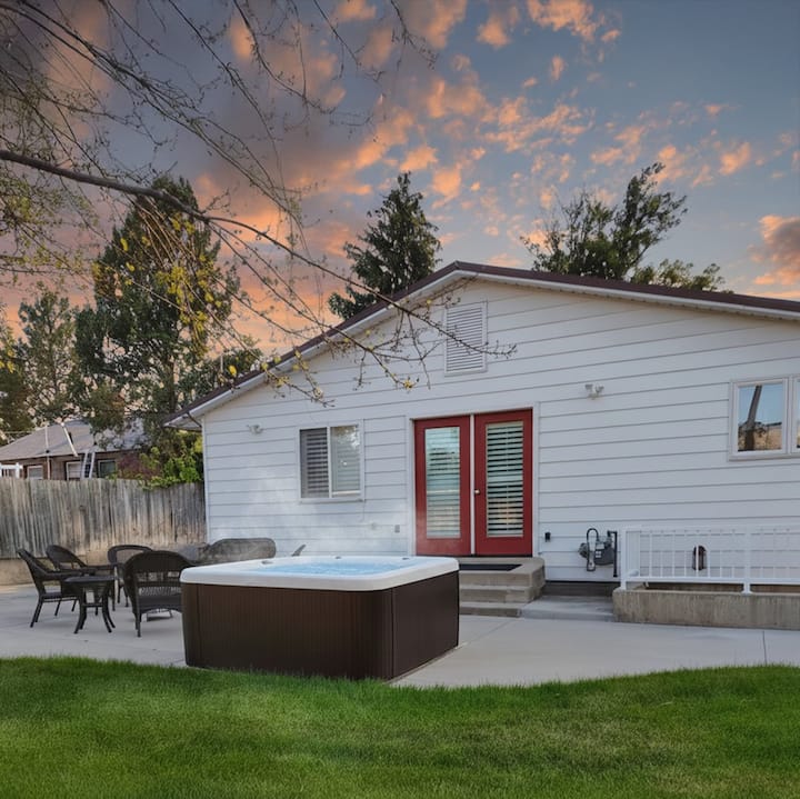 Midsummer Night's Dream 4 Br Bsmt - Cedar City, UT