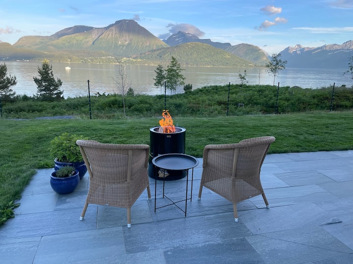 Koselig Leilighet Med Gulvvarme, Magisk Utsikt - Norway