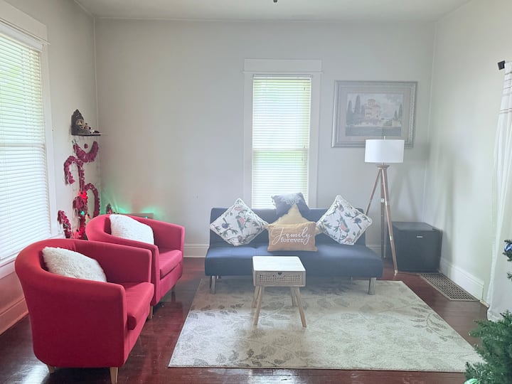 Private Bedroom And Bath- Self-checkin - Champaign, IL