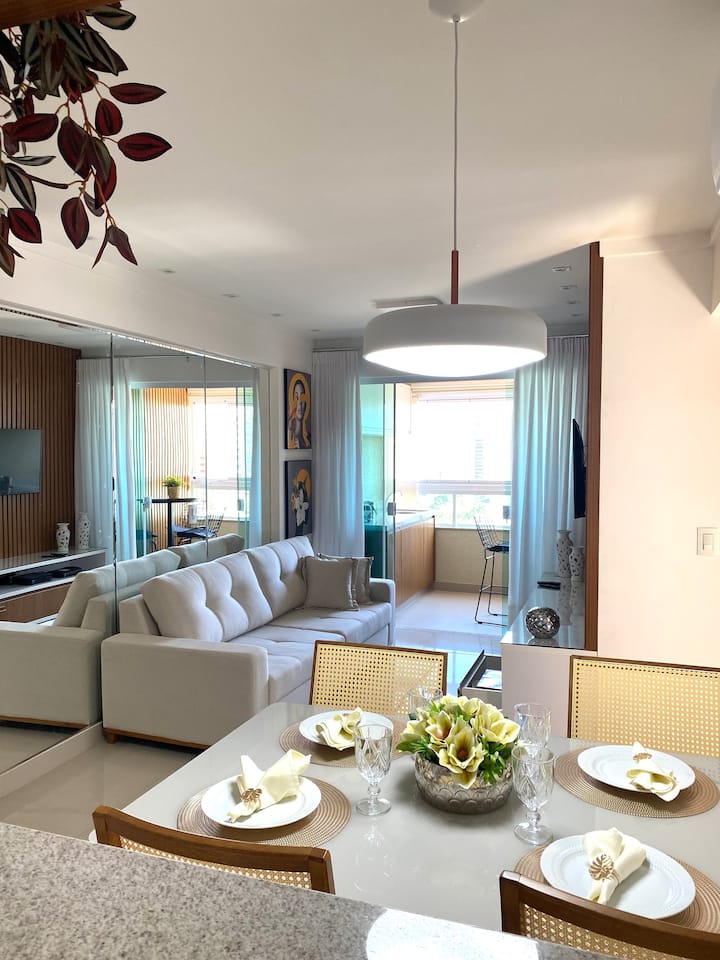 Apto Lindo E Confortável Com Duas Suítes. - ゴイアニア