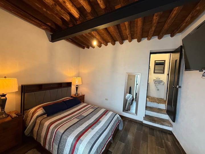 Acogedora Habitacion Privada , Centrica - Guanajuato