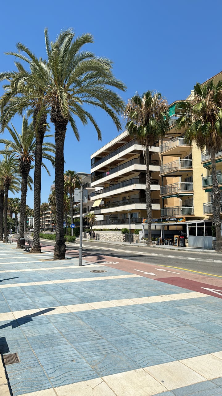 Beautiful Apartment In Salou - Salou