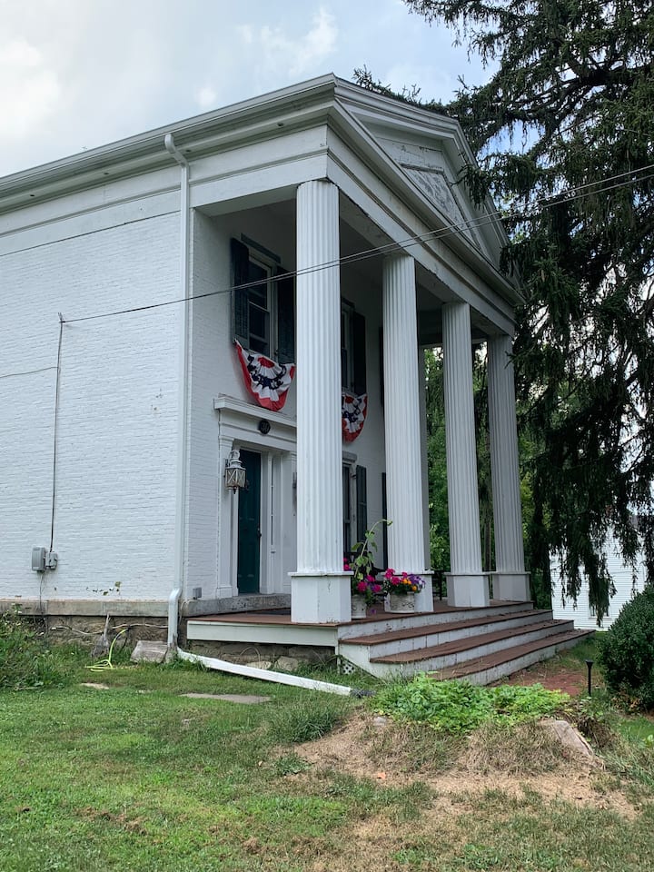 The Whistler House - Sandy Lake, PA