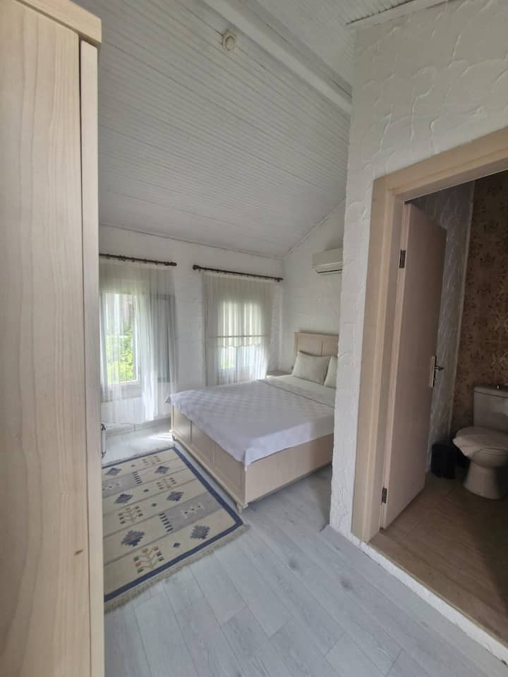 Aliko Otel Alaçatıdaki Taş Konagınız - Alaçatı