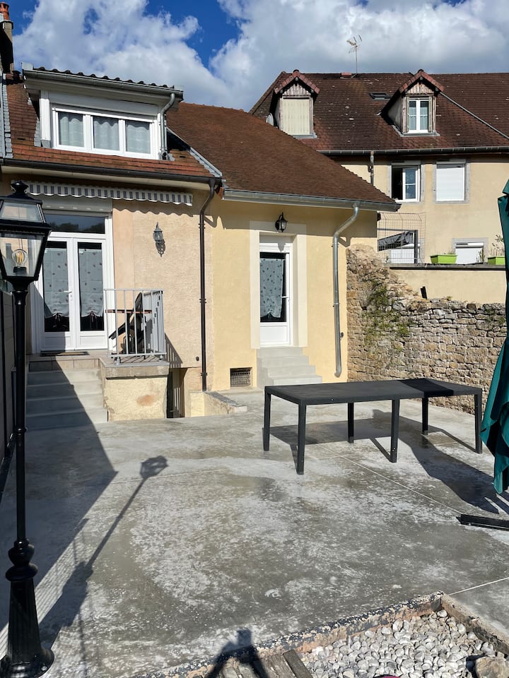 Gîte De L'orme, Arbois, 4 Chambres, 1 Salle De Jeu - Arbois