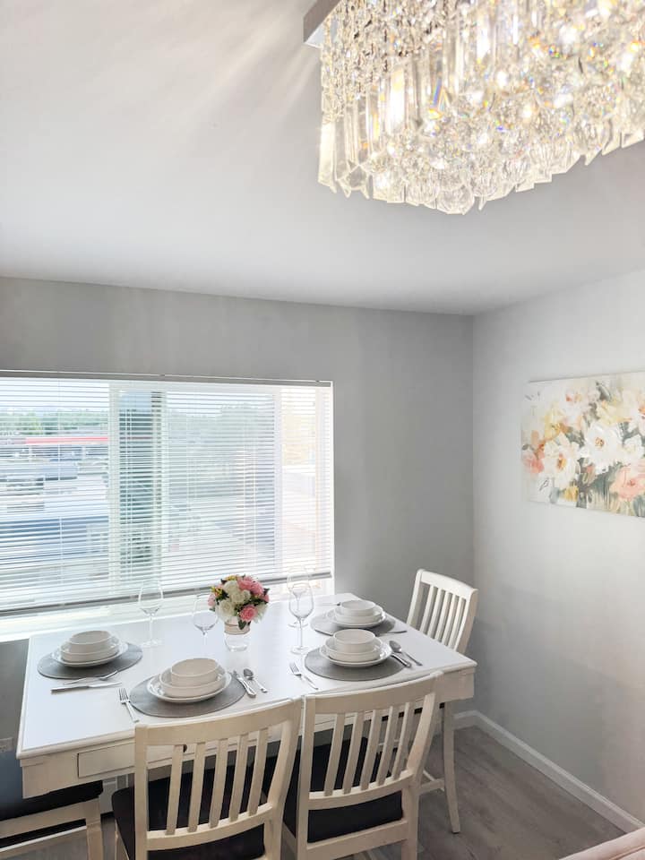 Spacious Modern Suite 20 - Anchorage