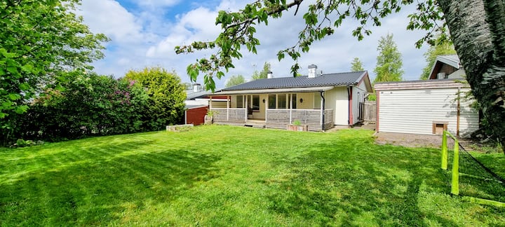 3br Home Near Lake Vänern - Covered Deck & Bbq - Suecia