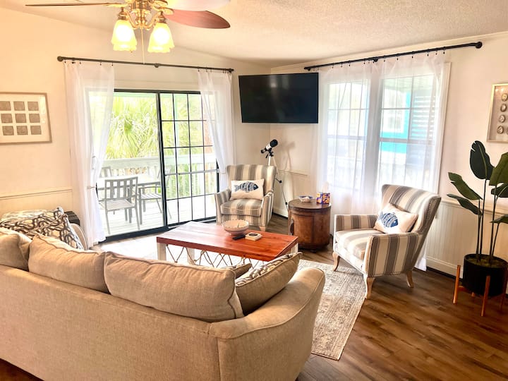 Peaceful Sea Island Living!near Folly⛱ & Downtown🌴 - Charleston, SC