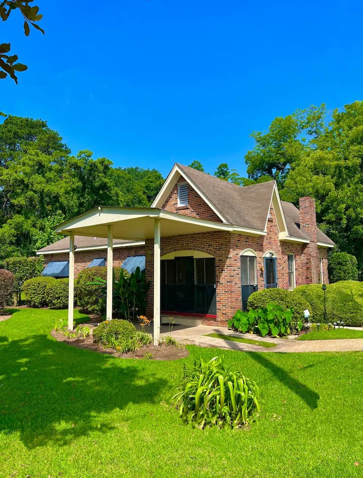 The Mitchell House Riverfront Circa 1928 - Monroe, LA