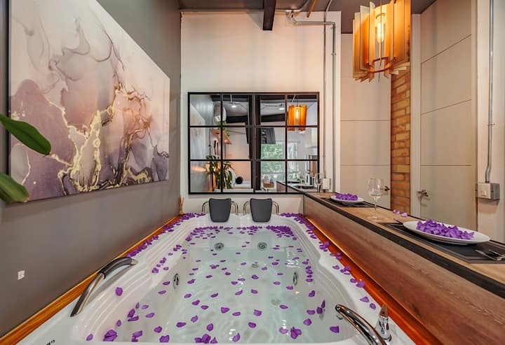 202 Suite Romántica Con Jacuzzi | En Laureles - Medellín