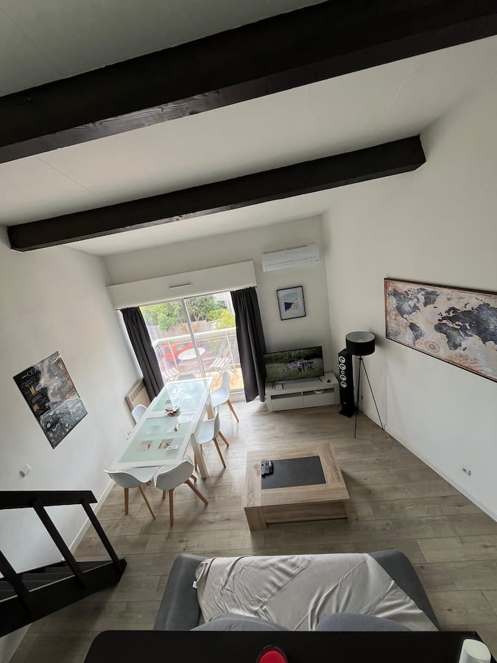 Duplex Lumineux Centre Ville Parking Privé Et Clim - Montpellier