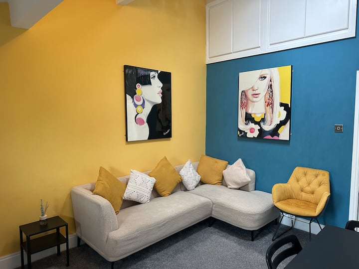 Free Parking  , High Speed Internet, Sleeps 5 - Blackpool