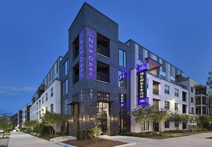 Elegant Buckhead Escape | Prime Location + Style - Atlanta