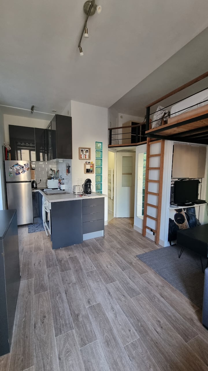 Lyon : Studio Fonctionnel Et Bien Situé - Lyon