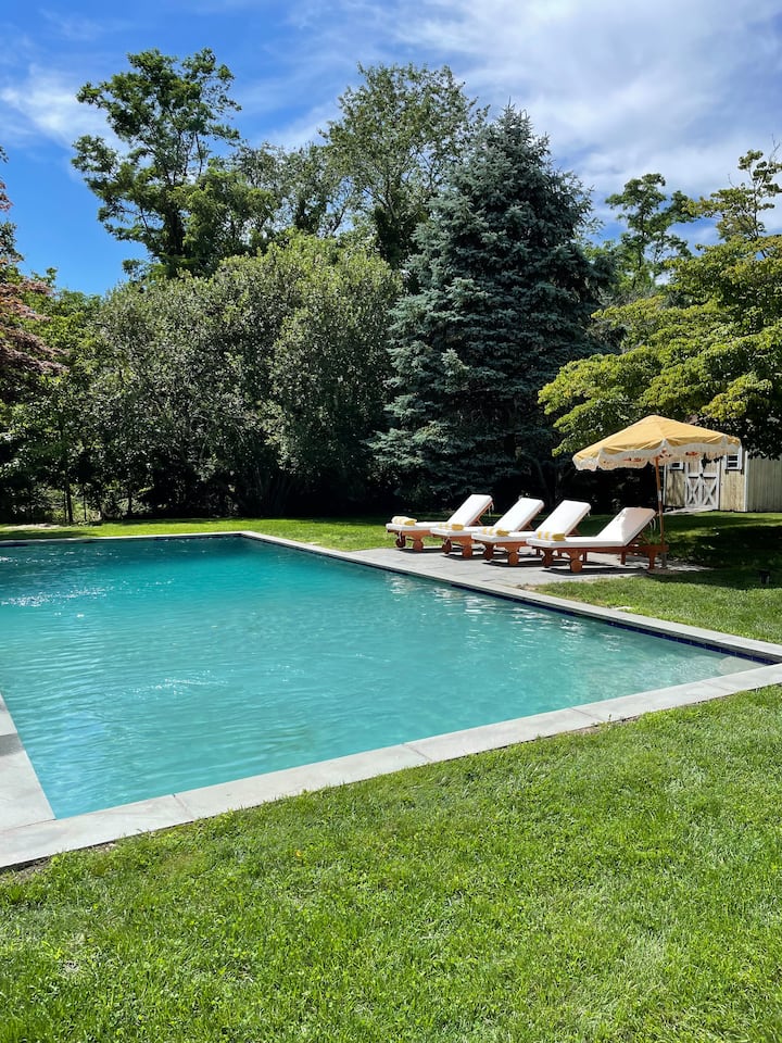 Chic Sag Harbor Home: Privacy, Pool &Private Beach - Greenport, NY