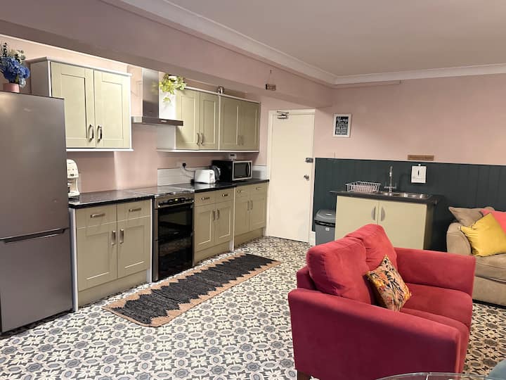 Apartment Sleeps 5 & 4 Min Walk Beach/town - Bournemouth