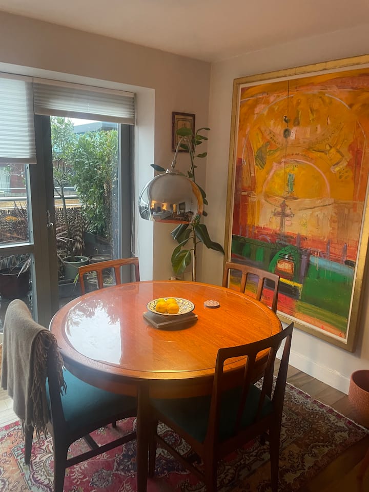 Quiet Dublin City Apartment With Sunny Terrace - Dublin