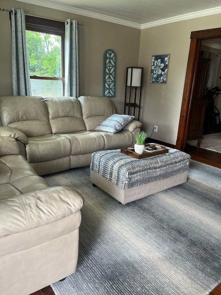 Sunshine’s House, Walk To Jd, Pets Welcome - Lynchburg, TN
