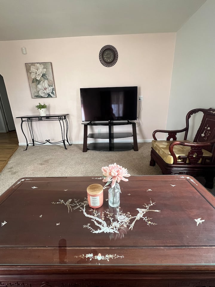 Spacious 2 Bedroom 1 Bath In Downtown Cortez, Co - Cortez, CO