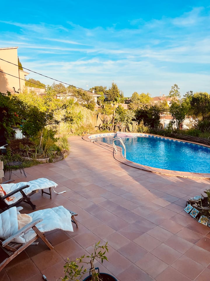 Sun-soaked Villa By The Catalan Coast - Llagostera