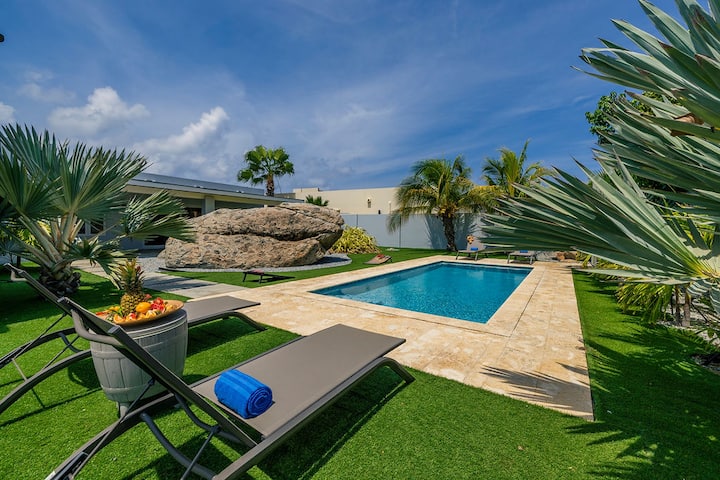 New 3br 3ba Villa W/ Modern Decor And Private Pool - Aruba