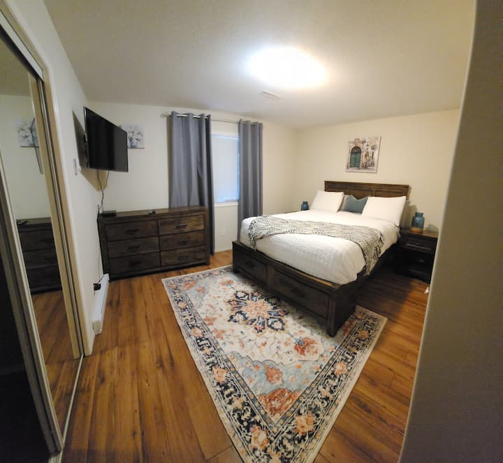 Sunnyside Suite. Large, Clean, Private  2bed 1ba. - Abbotsford