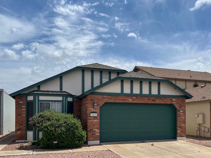Cute! Single-story Home In Chandler - Entire House - Chandler