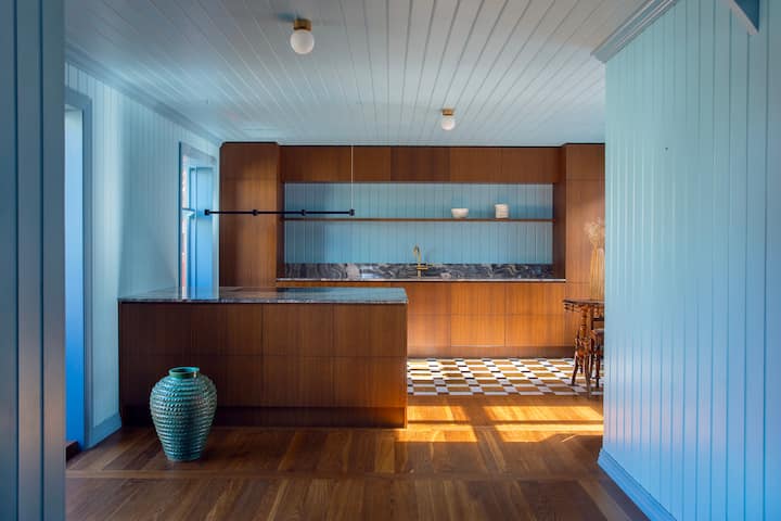 3br House On Iconic Rainbow Street
Downtown - Reykjavík