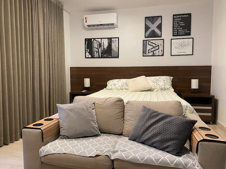 Lindo Flat Com Piscina E Quadras De Esportes - Brasília