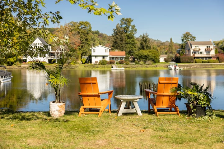 Waterfront Getaway Boutique Room-saugerties - Saugerties, NY