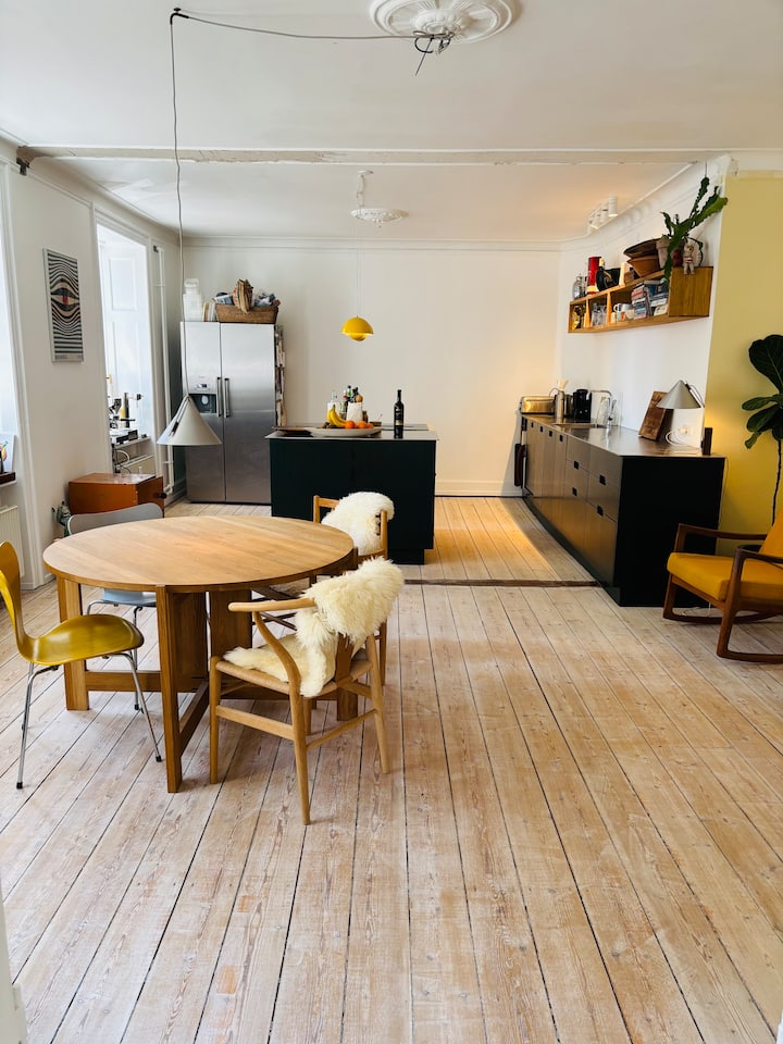 Spacious & Cozy Apt. Central Located On Vesterbro - Copenhague