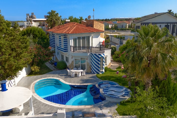 Red Premium Vip - ÖZel Tasarimli Villa - Belek