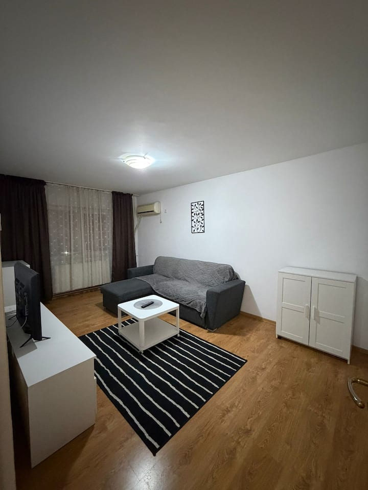 Apartament 2 Camere Parcare Gratuita,acces Rapid La Pădurea Trivale - Pitești