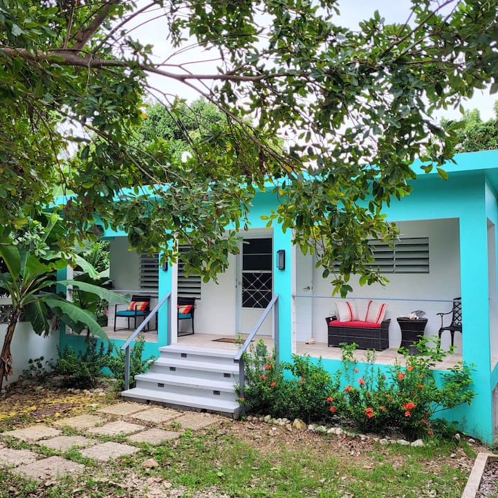 Seventh Wave 
 10 Min Walk To Malecón In Esperanza - Vieques