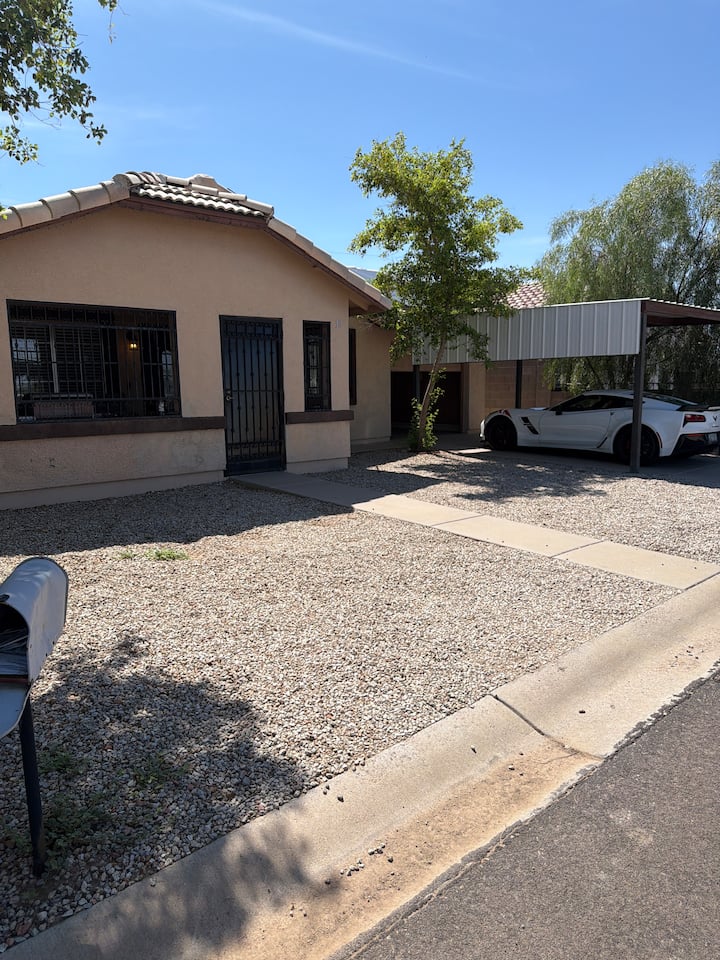 Sunny & Cozy Desert Oasis * Central Location ~ Pkg - Casa Grande, AZ