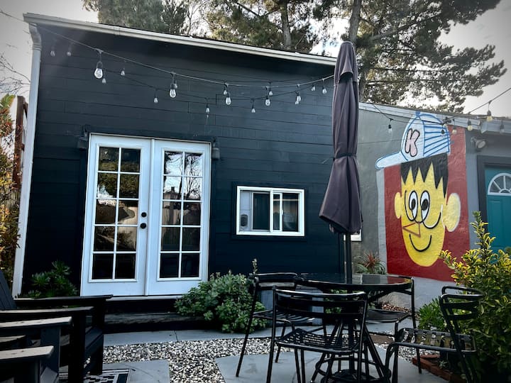 Private Two Loft/room Guesthouse - Oakland, CA