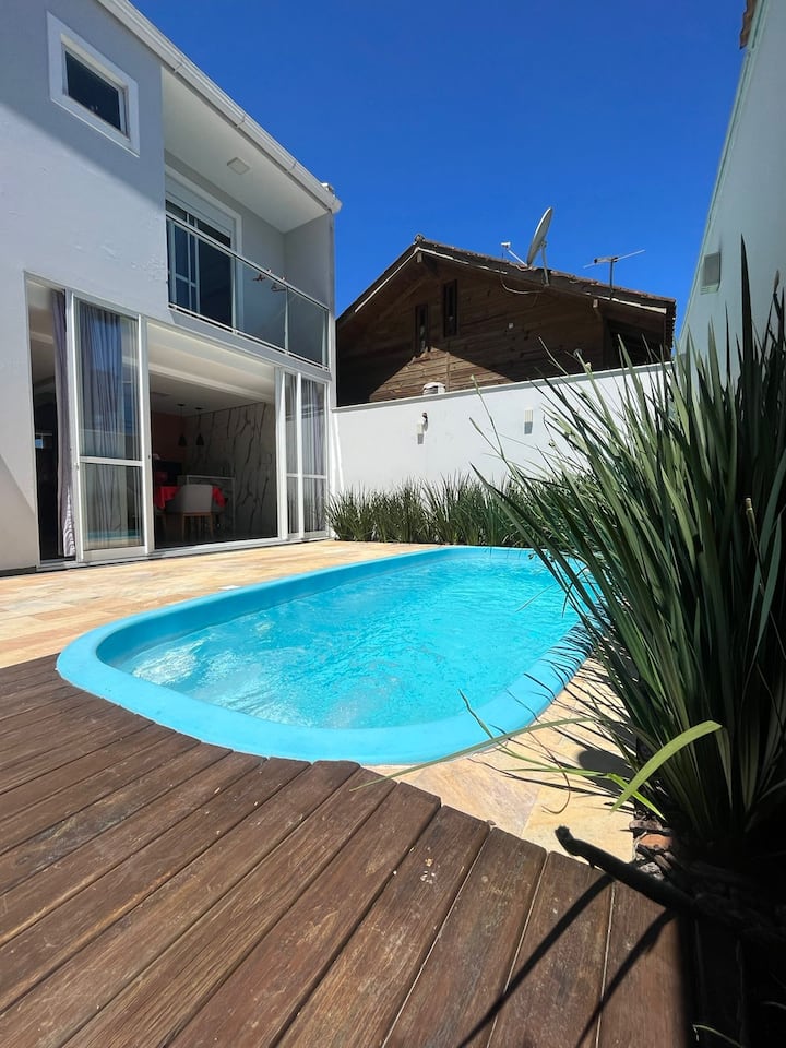 Linda Casa, Confortável E Familiar! - Florianópolis